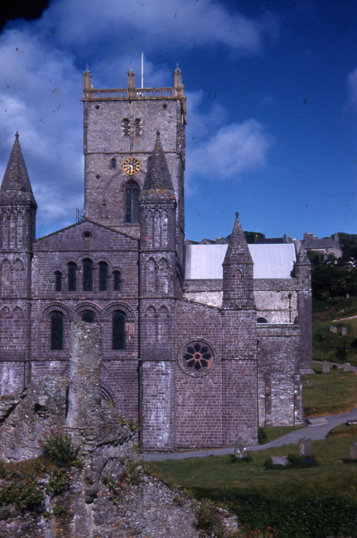 Phiweb - Harry coombs Photos